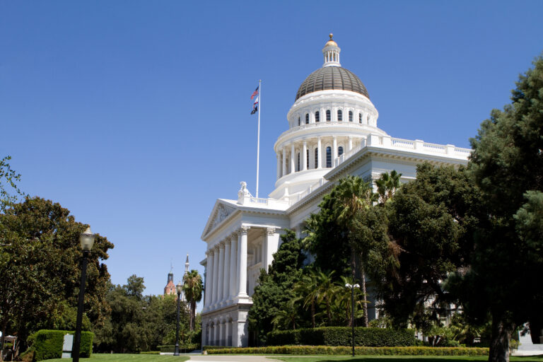 California Democrats Pass Redistricting Bill to Counter Trump's Texas ...