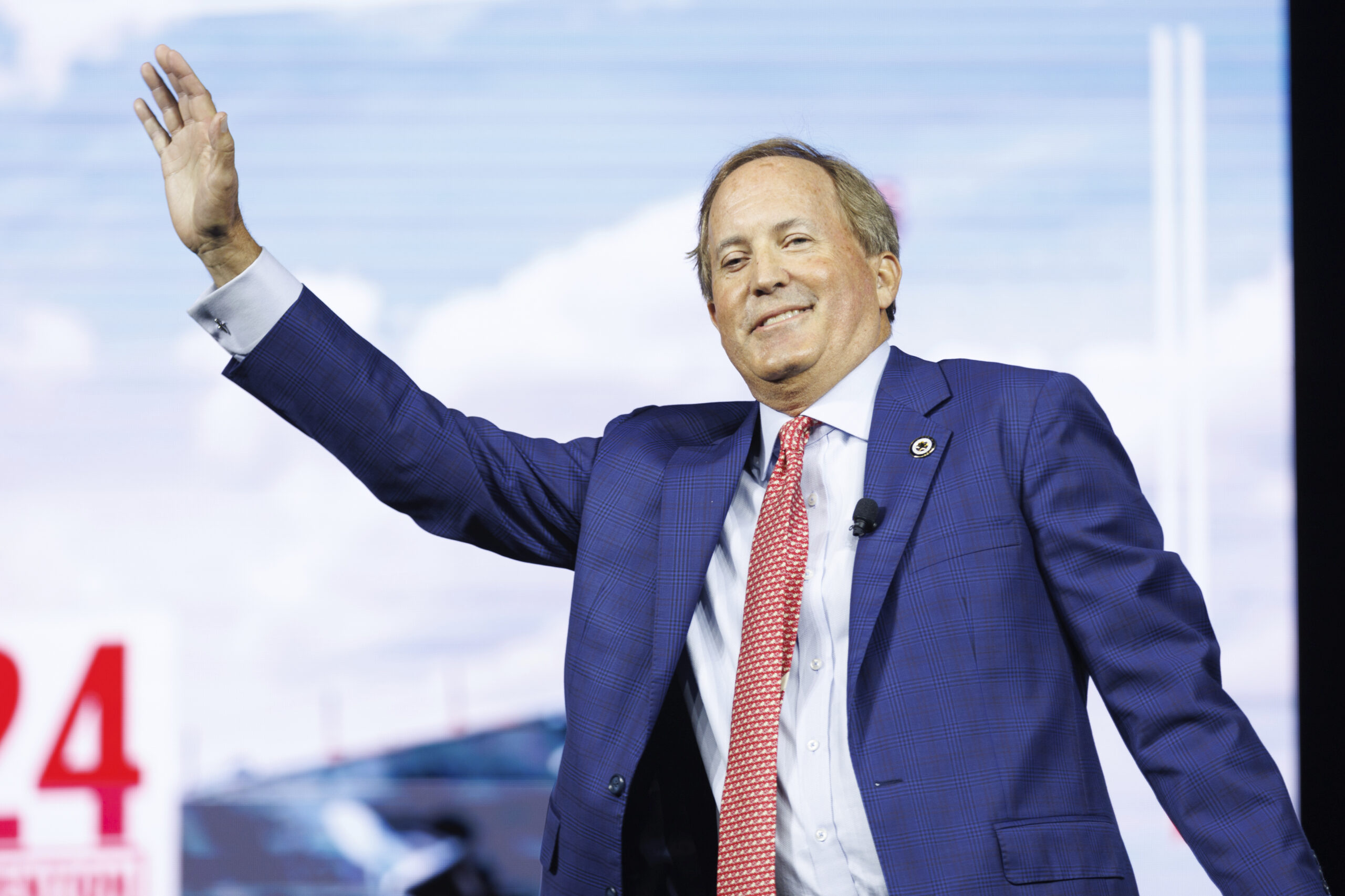 Texas Demands Illinois Arrest Democrats Over Redistricting - NewsyList