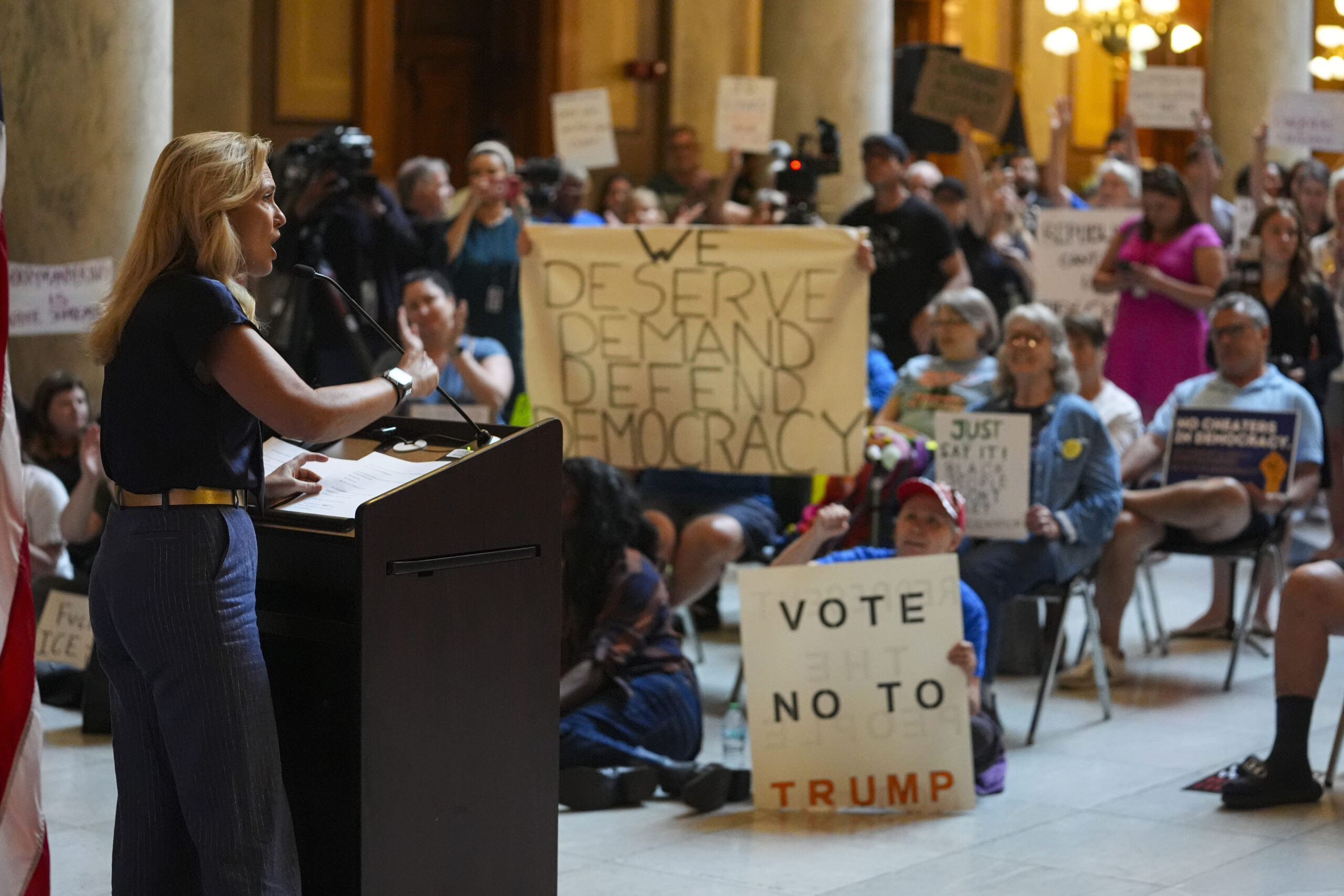Indiana Senate Committee Advances Trump-Demanded Gerrymander ...